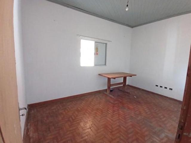 Casa à venda no Centro de Piedade SP, com 2 quartos, 1 sala, 1 banheiro, garagem e 139,31m² de área