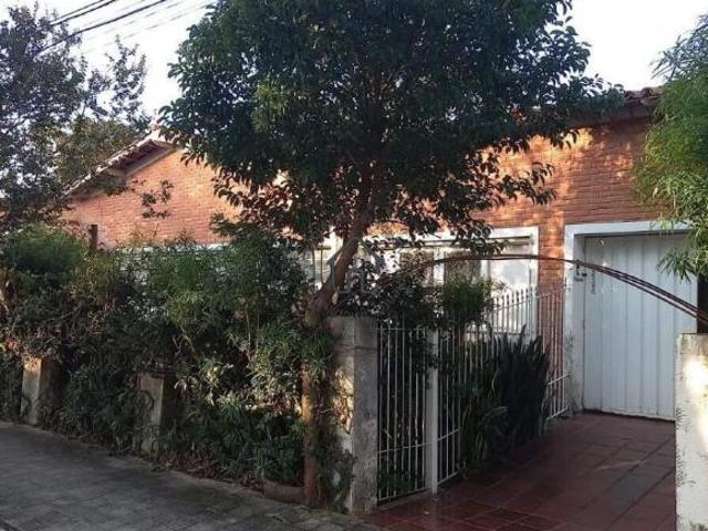 Casa à venda no Centro de Vinhedo