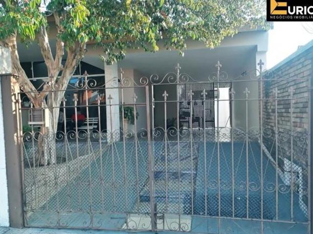 Casa à venda no Centro em Vinhedo/SP