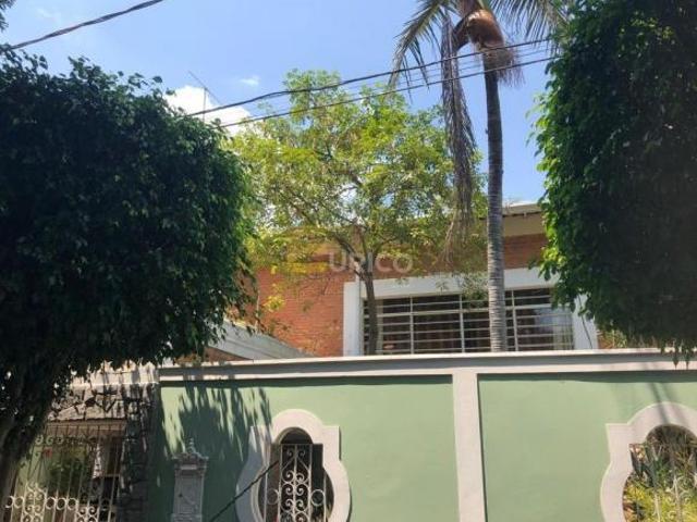 Casa à venda no Centro em Vinhedo/SP