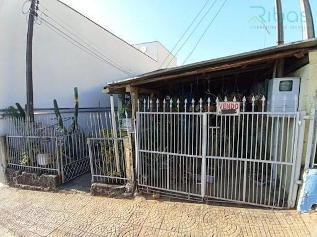 Casa á venda no Centro Jarinu /SP