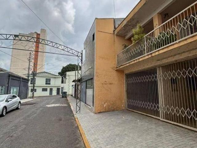 Casa à venda no Centro Salto/SP