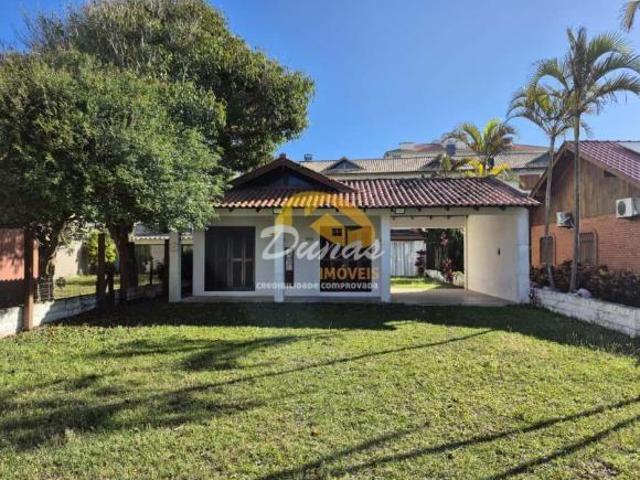Casa à venda no Centro Tramandaí/RS