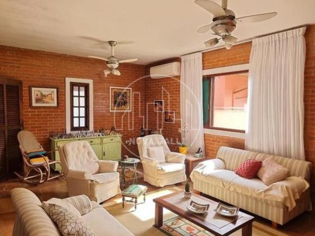 Casa à venda no Centro