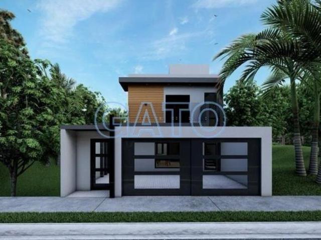 Casa à venda no Centro