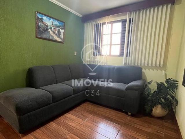 Casa à venda no Centro 3 Imóveis no mesmo terreno