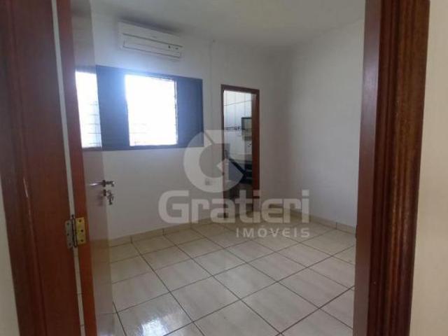 CASA A VENDA NO CENTRO