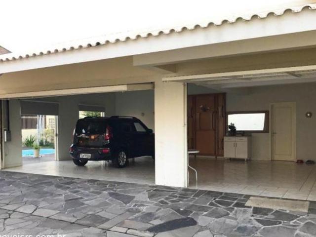 Casa à venda no Centro