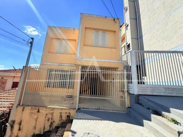 Casa à venda no Centro
