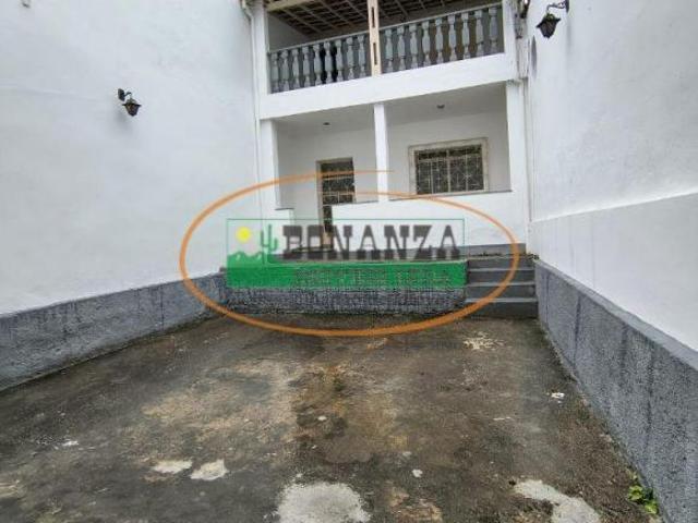 Casa à venda no Centro