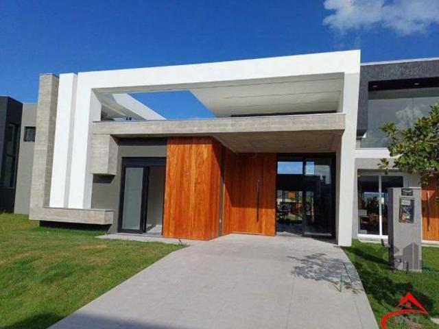 Casa à venda no Centro