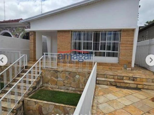 Casa a venda no Centro