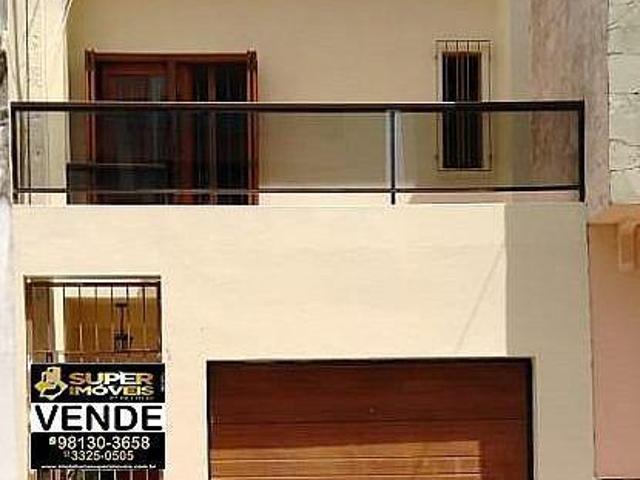Casa à venda no Centro