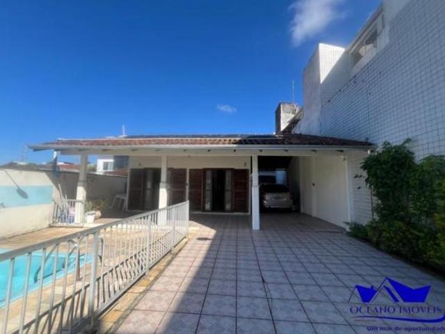 Casa à venda no Centro