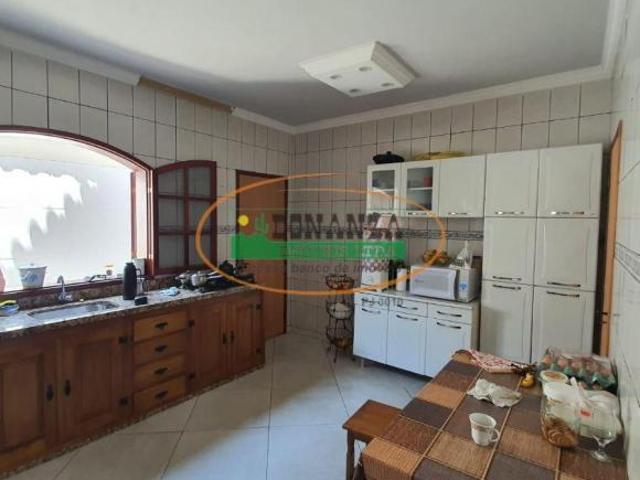 Casa à venda no Centro
