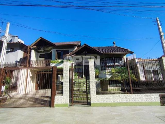 Casa à venda no Centro