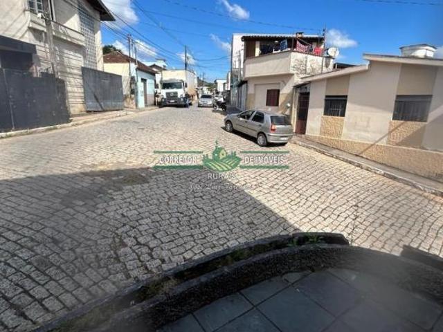 Casa à venda no Centro