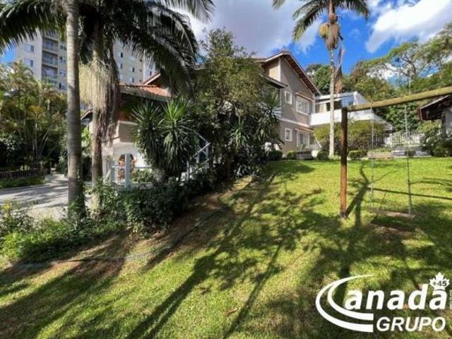 Casa à venda no Chácara Granja Velha com 5 quartos