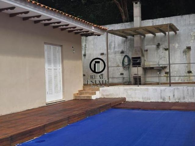 Casa à venda no Chácara Monte Alegre
