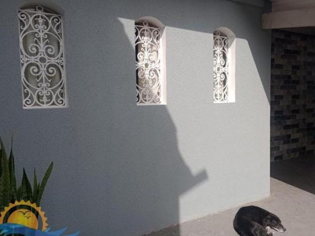 Casa à venda no Cibratel em Itanhaém, 3 dormitórios 1 suíte, 162m², 200m da praia e 2 vagas