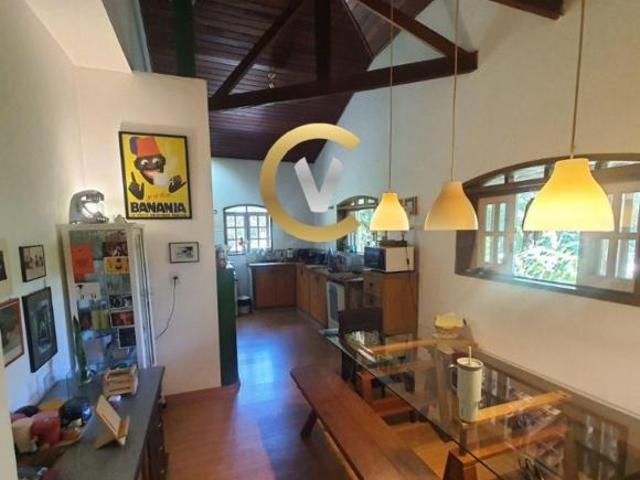Casa à venda no Clube de Campo Valinhos, 3 quartos 1 suíte