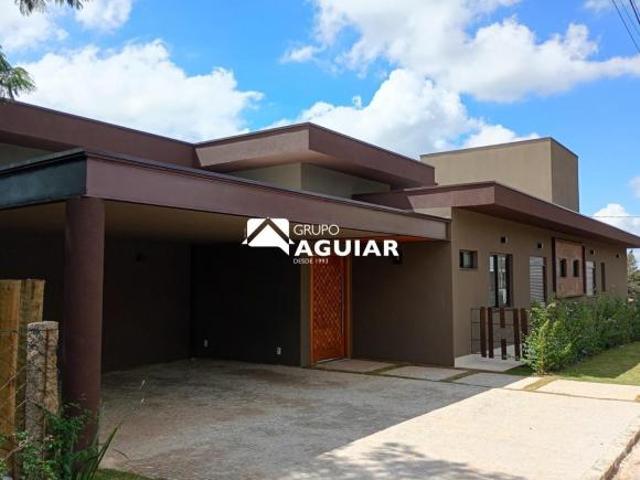 Casa à venda no Clube de Campo Valinhos/SP