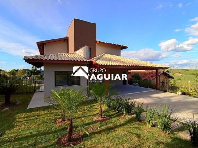 Casa à venda no Clube de Campo Valinhos/SP