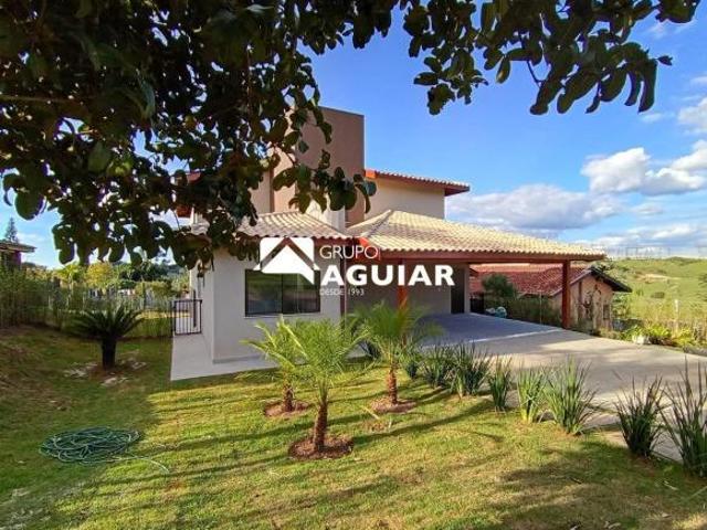 Casa à venda no Clube de Campo Valinhos/SP