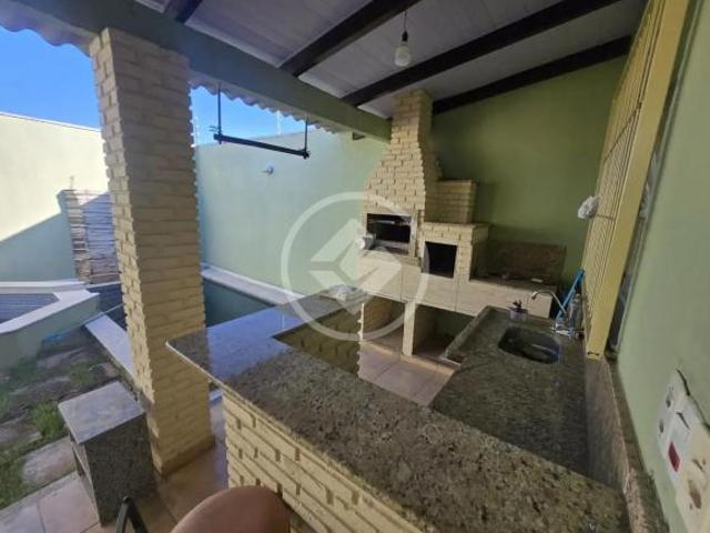 Casa a venda no CPA com piscina, 3 quartos 1 suíte R$ 450.000,00