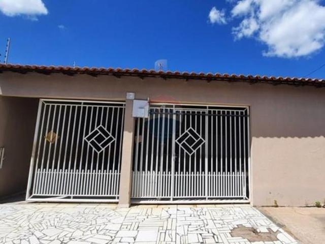 Casa à venda no CPA III 3 Setor 2 com 3/4 sendo 1 Suíte e 178,6m² de área construída