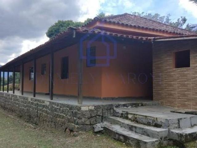 CASA À VENDA NO CURRAL EM ILHABELA SP