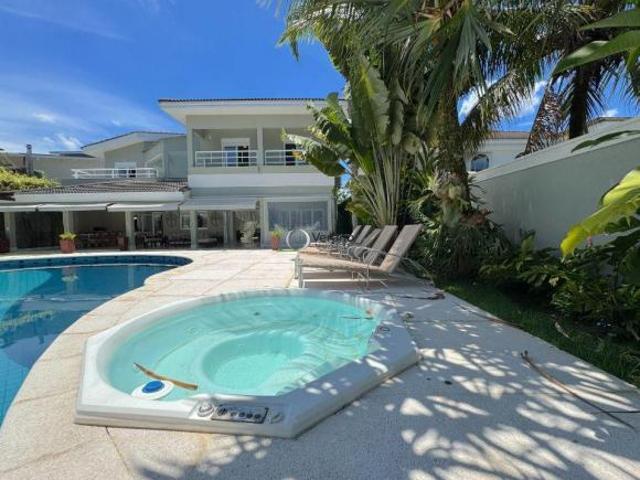 Casa a venda no Acapulco com 5 suítes, espaço gourmet, piscina e hi