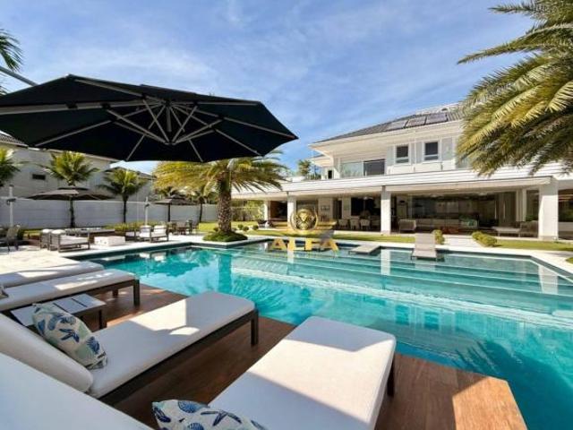 Casa à Venda no Acapulco em Guarujá | Alfa Imóveis Guarujá