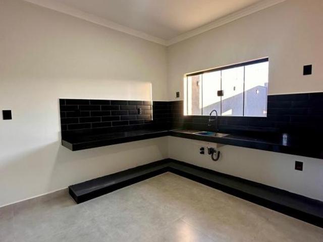 Casa à venda no Adelinha
