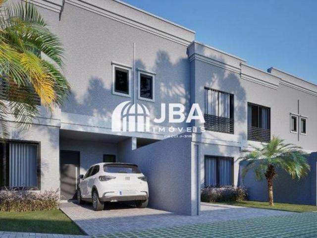 Casa à venda no Alto Boqueirão