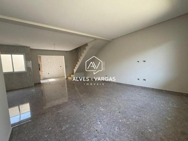 Casa à venda no Alto Boqueirão