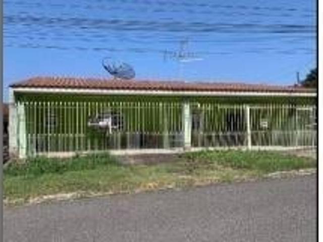 Casa à venda no Alto Boqueirão