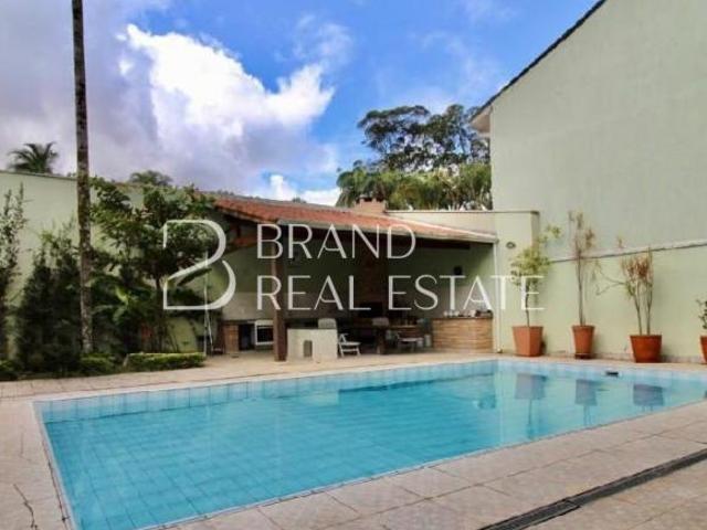 Casa á venda no Alto da Boa vista, 5 suítes, 3 vagas, academia, piscina e salão de festas