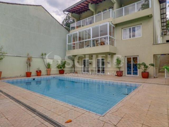 Casa a venda no Alto da boa vista com 5 quartos suites e 4 vagas de garagem
