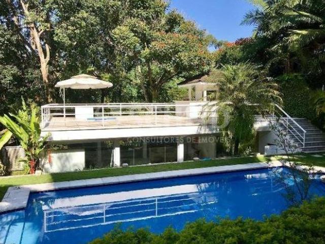 Casa, a venda no alto da boa vista,com 695m²,04 quartos sendo todas suítes, piscina privativa