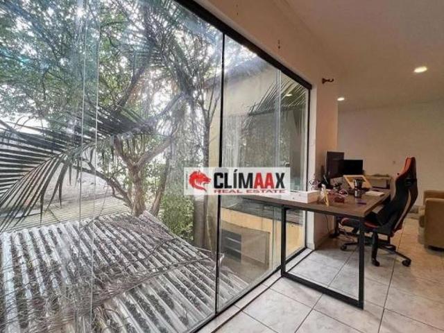 Casa à venda no Alto da Lapa com 150 m² construídos, 175 m² de terreno, 4 dorm. e 2 vagas Zona Oes