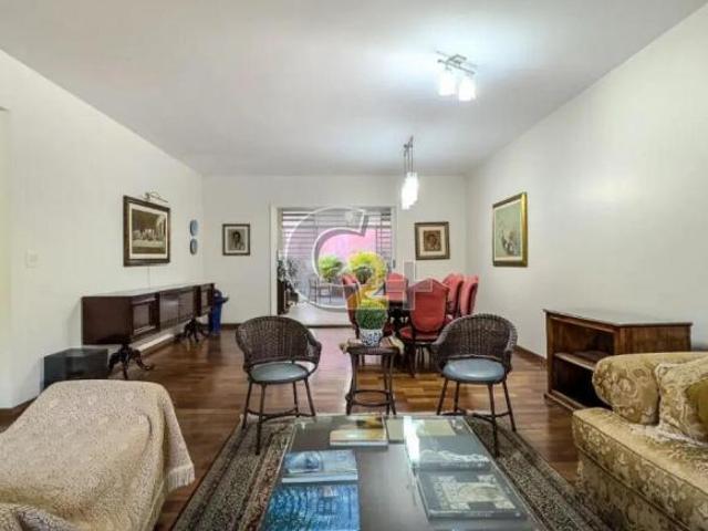 Casa á venda no Alto de Pinheiros, 3 quartos, 2 suítes, 4 vagas
