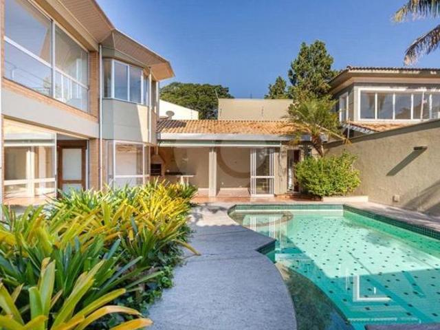 CASA À VENDA NO ALTO DE PINHEIROS