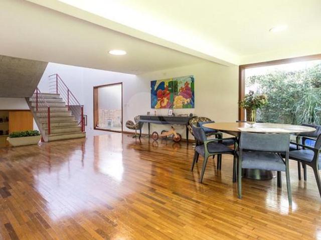CASA À VENDA NO ALTO DE PINHEIROS