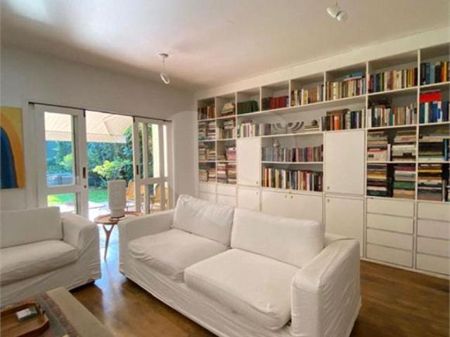 Casa a venda no Alto de PInheiros