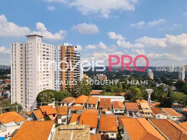 Casa à venda no Alto de Pinheiros com vista deslumbrante