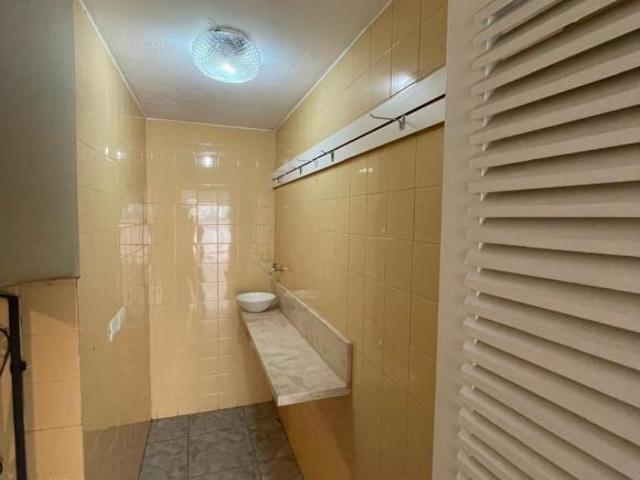 CASA À VENDA NO ALTO DE PINHEIROS com 4 dormitórios sendo 2 suítes, 5 vagas e piscina