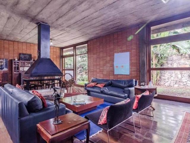 Casa à venda no Alto de Pinheiros, SP