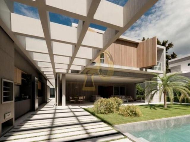 Casa à venda no Alto de Pinheiros, SP