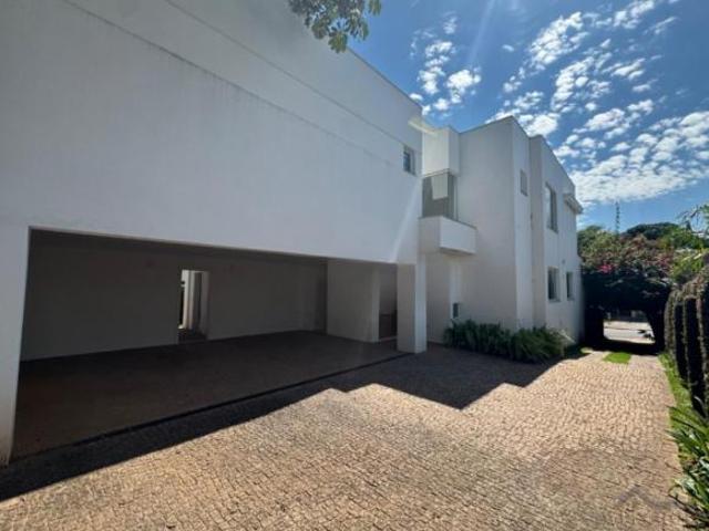 Casa à venda no Alphaville Dom Pedro em Campinas/SP